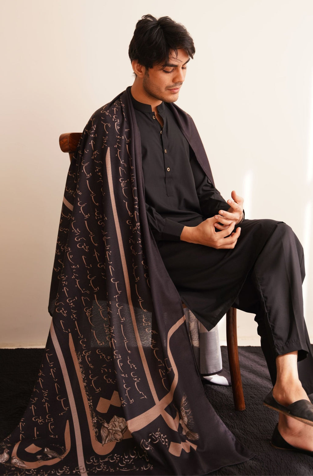 Meeras (Legacy) - Black Shawl – Manto UK