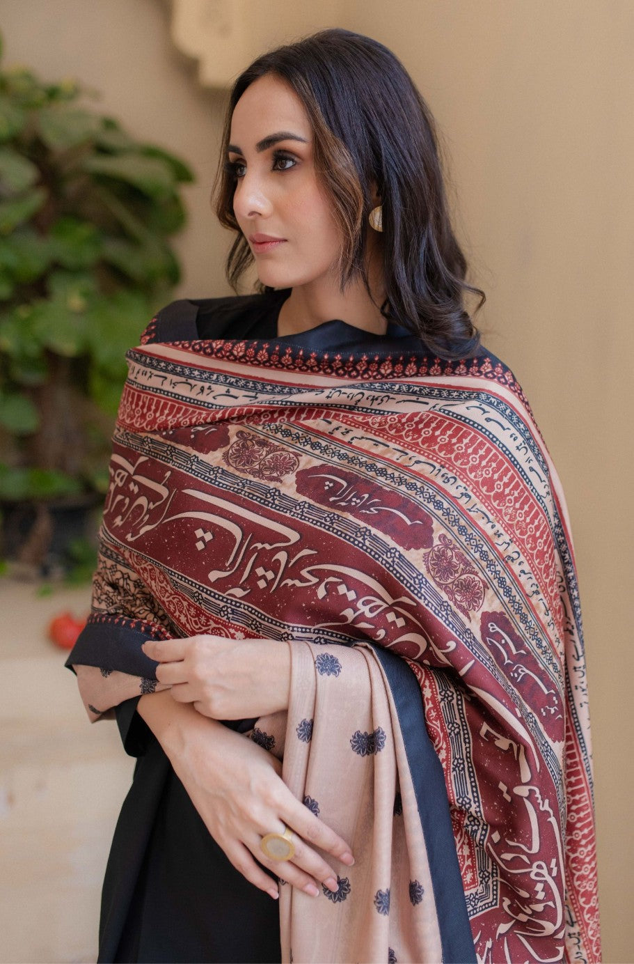 Rashk (Envious Moon) - Maroon & Tan Shawl – Manto UK