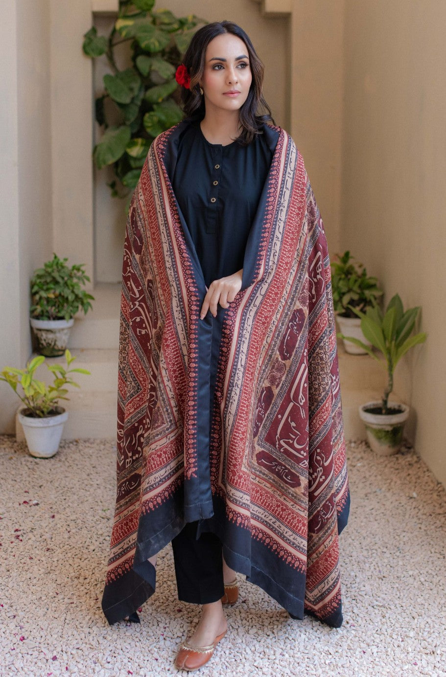 Rashk (Envious Moon) - Maroon & Tan Shawl – Manto UK